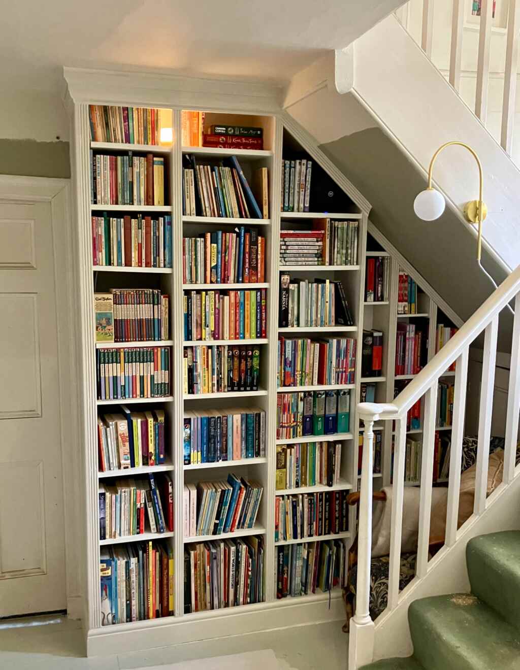 15 Genius Under Stairs Storage Ideas with IKEA Hacks - WillyHomes
