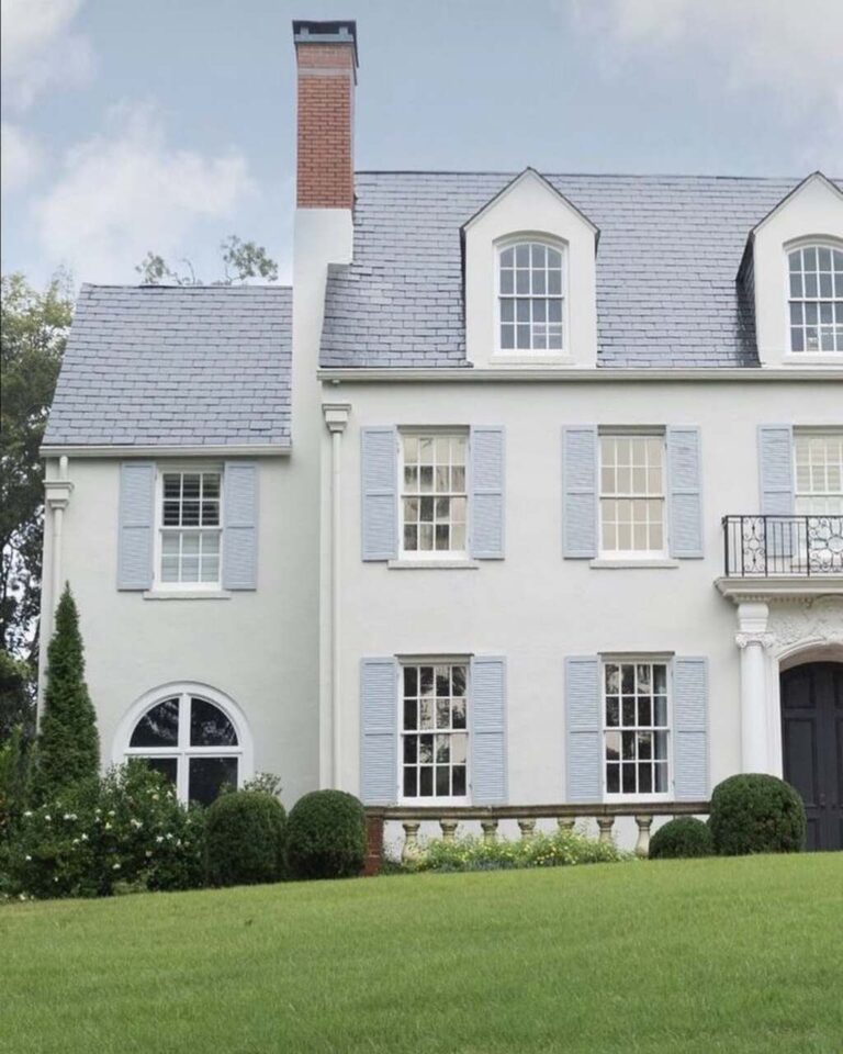 10 Unique House And Shutter Color Combinations - WillyHomes