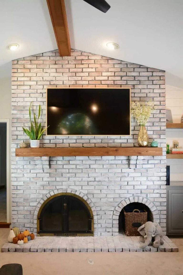 Top 10 Beach House Coastal Fireplace Ideas - WillyHomes