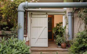 Top 15 Pipe Fence Entrance Ideas for Stunning Curb Appeal - WillyHomes